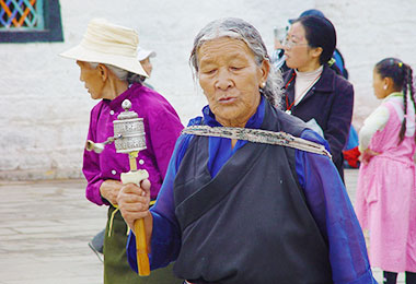 6 Days Tibet Tour of Lhasa, Shigatse, Everest Base Camp